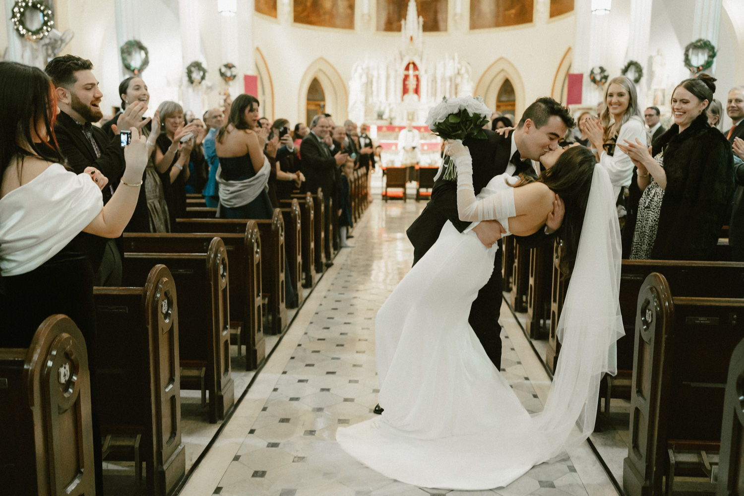 Modern and Timeless New York City Winter Wedding - Randi Roberts ...