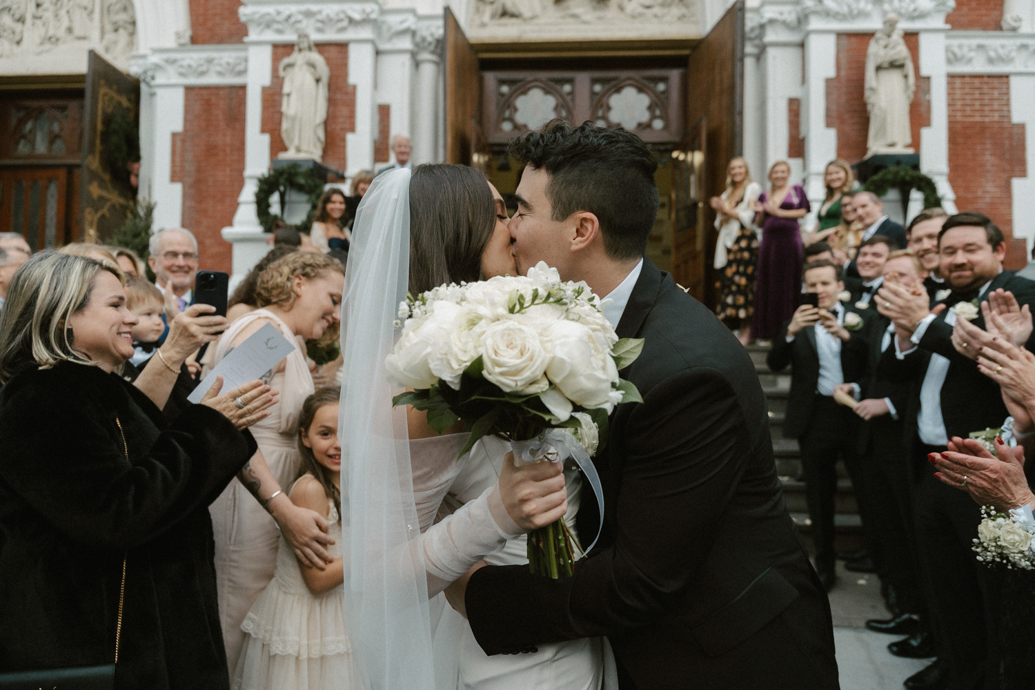 Modern and Timeless New York City Winter Wedding - Randi Roberts ...