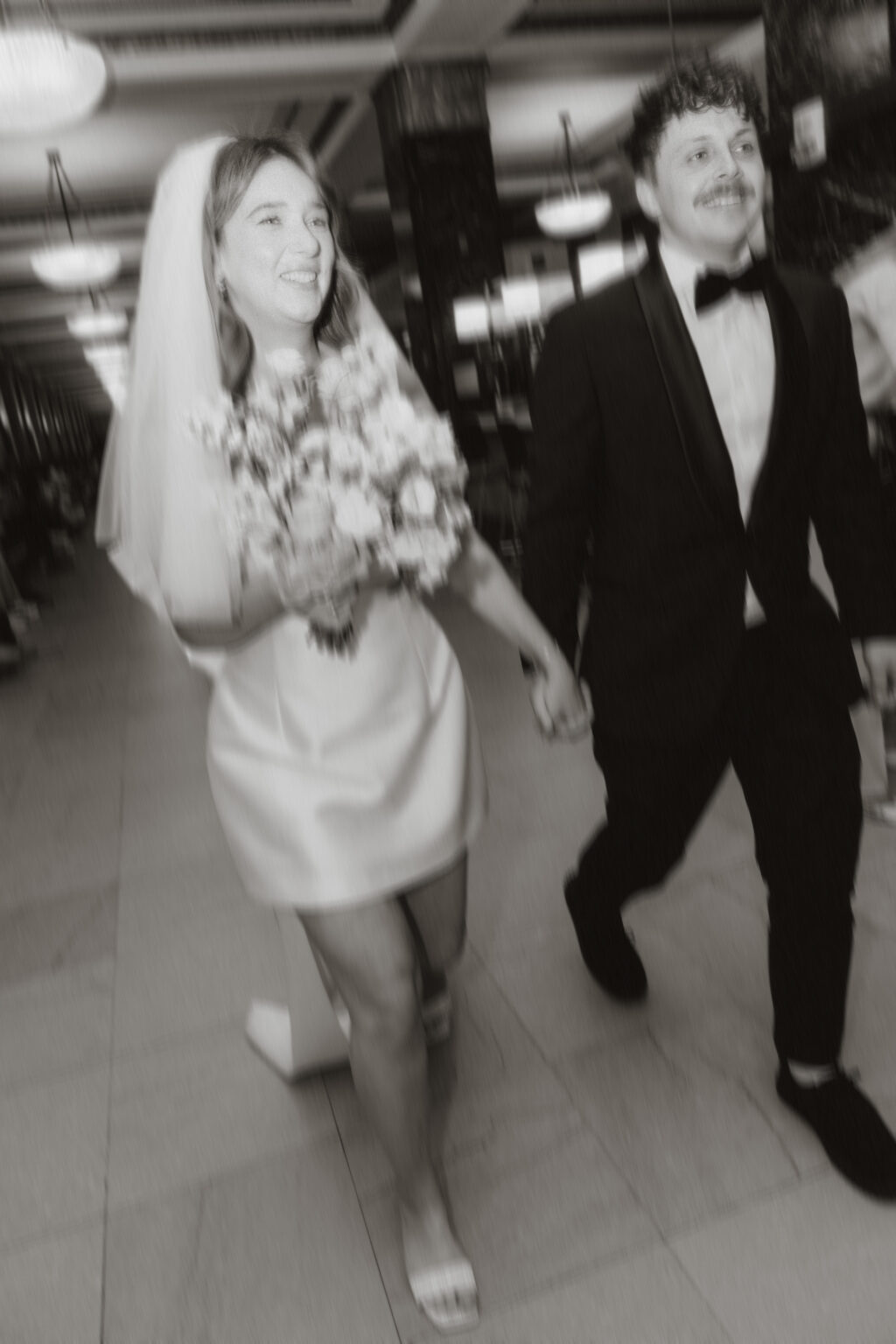 A Simple And Stylish Elopement At Manhattan City Hall - Randi Roberts ...